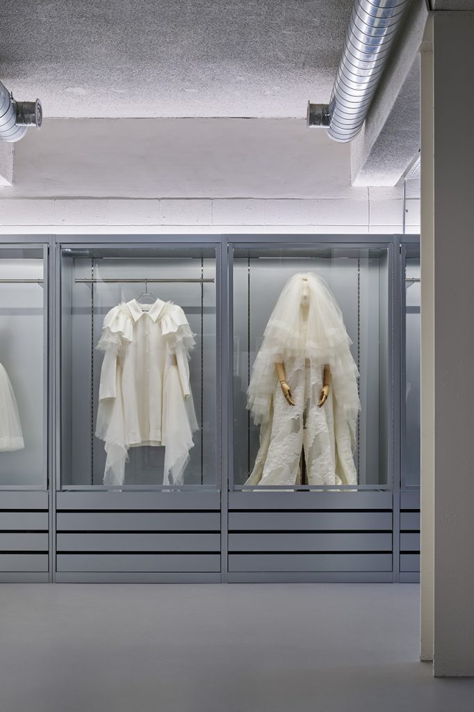 MINJUKIM ANGUK – FRAGMENT